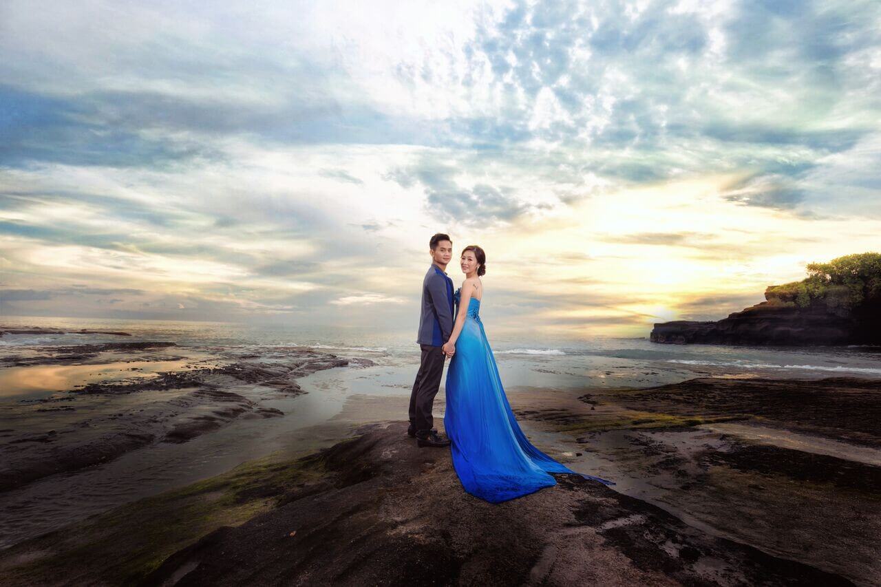 Miniature Photography Ideas For Pre Wedding Photos - Live Enhanced