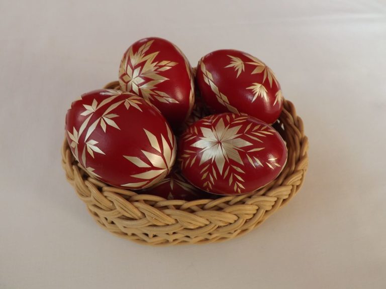 28 DIY Easter Crafts For Preschoolers At LiveEnhanced - Live Enhanced