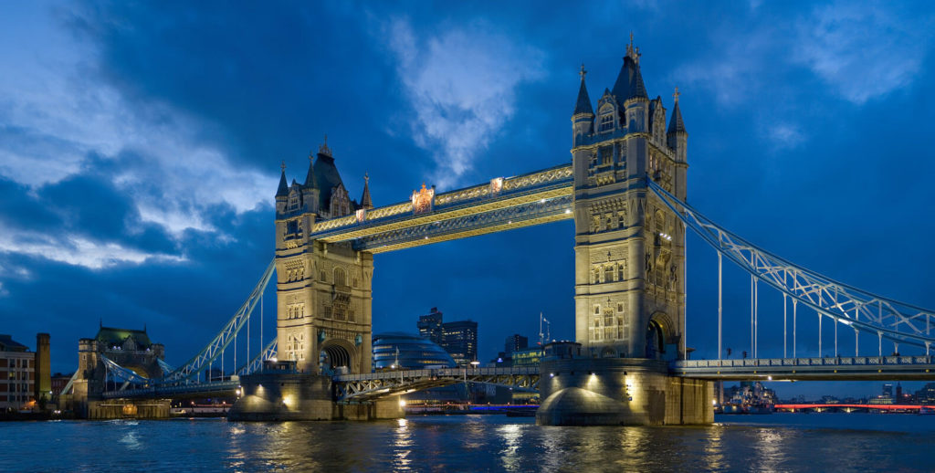 50+ Most Famous Historical Landmarks In the World - Live Enhanced