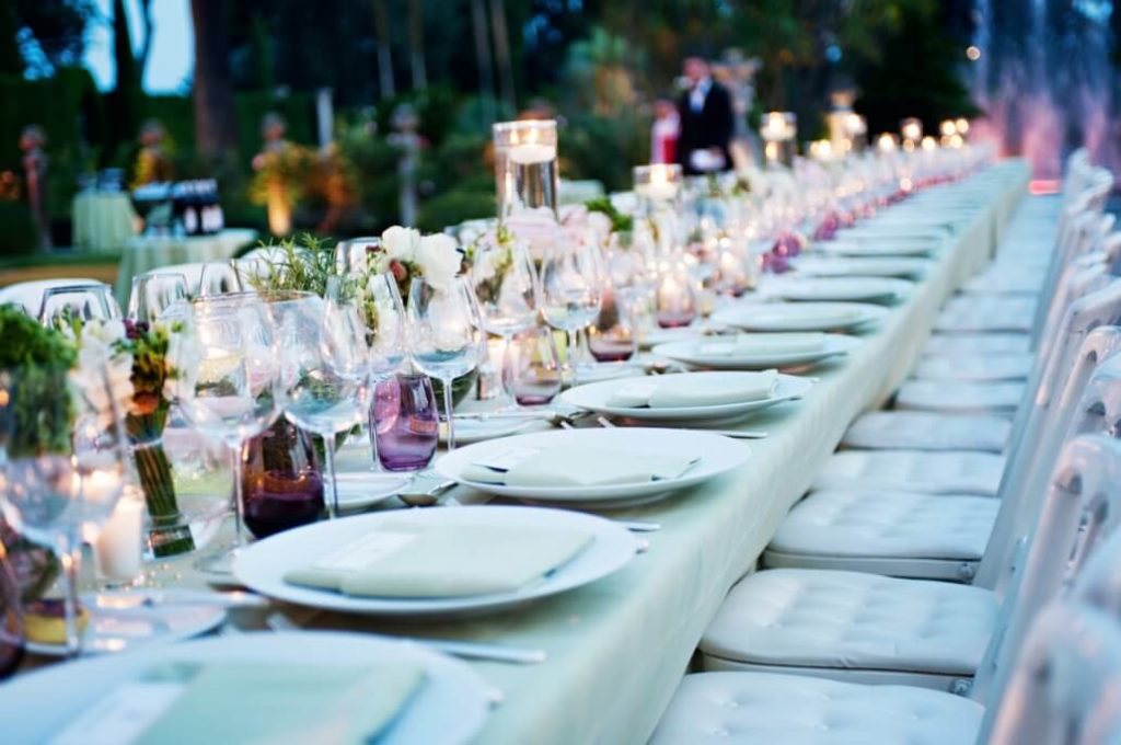 When Planning An Outdoor Wedding Catering - Live Enhanced