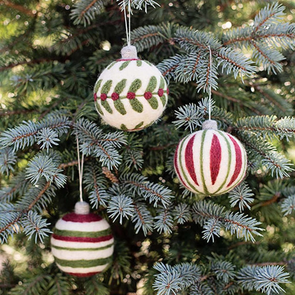 DIY Christmas Ornaments Decoration Ideas - Live Enhanced