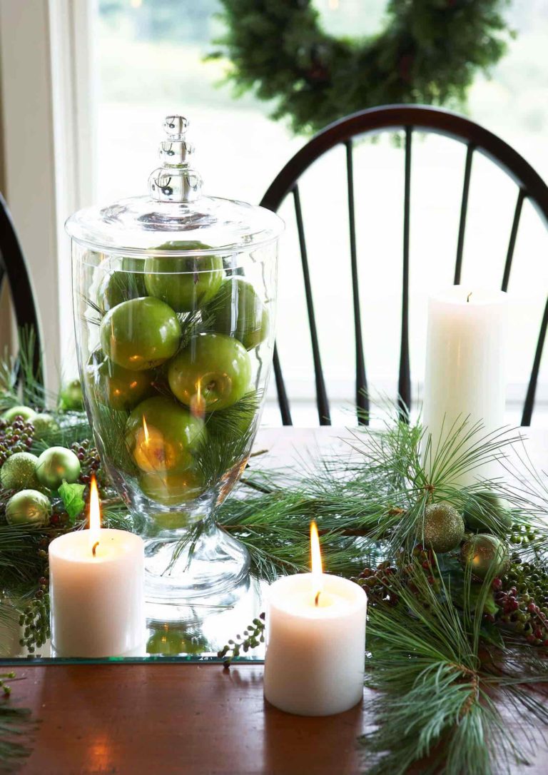 Mesmerizing Christmas Candle Decoration Ideas - Live Enhanced