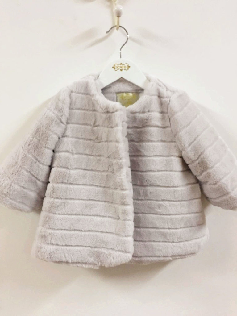 Modern and Stylish Winter Jacket Designs for Women - Live Enhanced