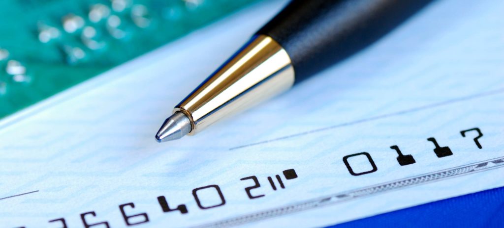 Pros and Cons of Having A Free Checking Account - Live Enhanced