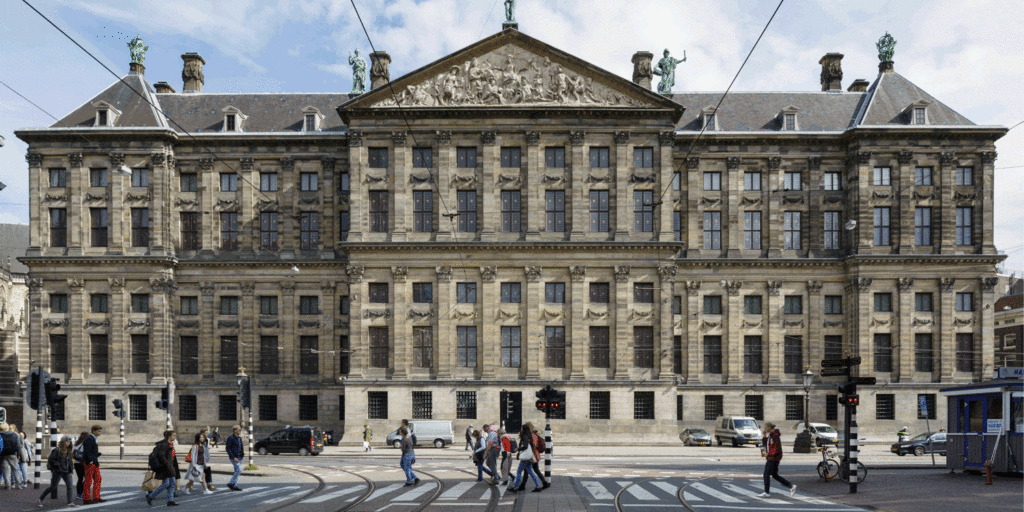 What you should know about dutch colonial Architecture? - Live Enhanced