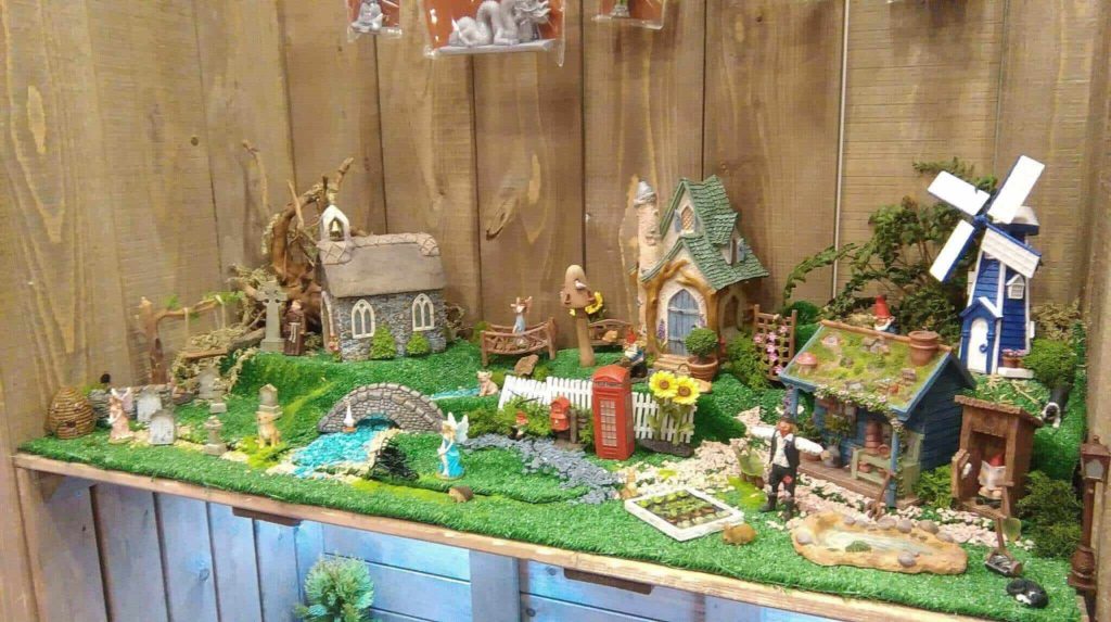 Amazing Miniature World Art Design Taken from Pinterest - Live Enhanced