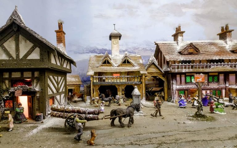 Amazing Miniature World Art Design Taken from Pinterest - Live Enhanced