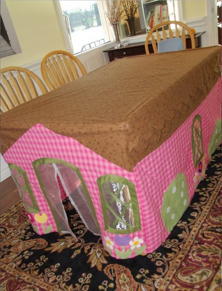 Stunning Table Cloth Designs Ideas to Decor Your Dining Table