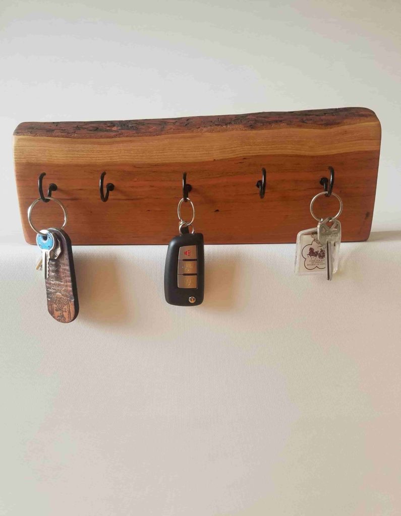 Decorative Key Holder Design Ideas for Your Home