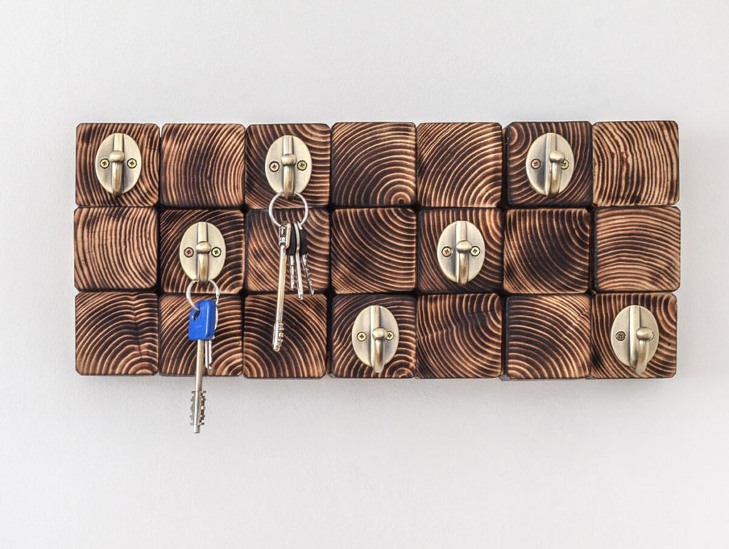 Decorative Key Holder Design Ideas for Your Home