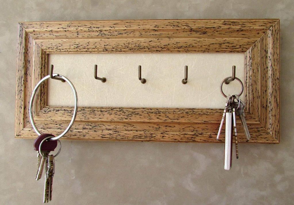 Decorative Key Holder Design Ideas for Your Home