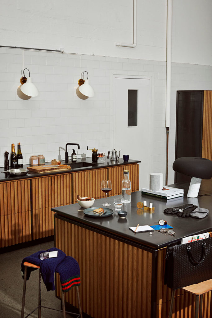 Most Beautiful and Attractive Dossier Table Design Ideas - Live Enhanced