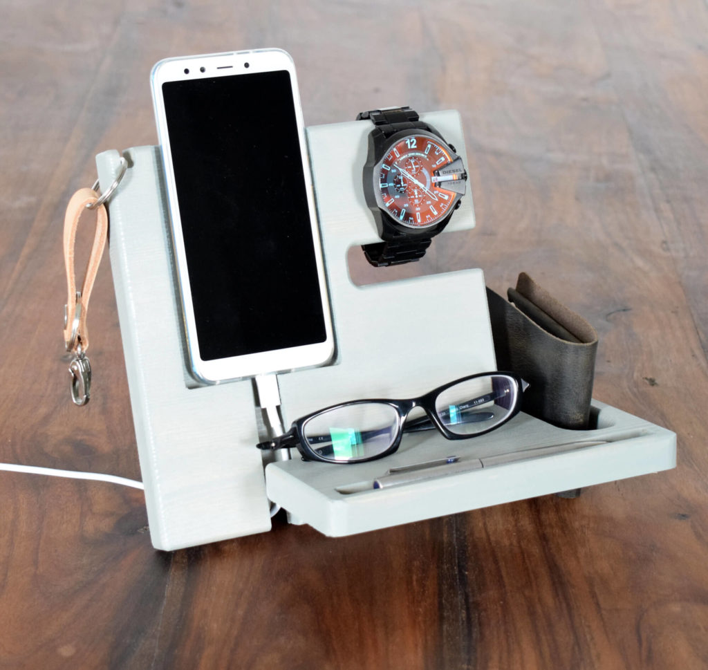 Multi-Device Storage Ideas for All of the Gadgets - Live Enhanced