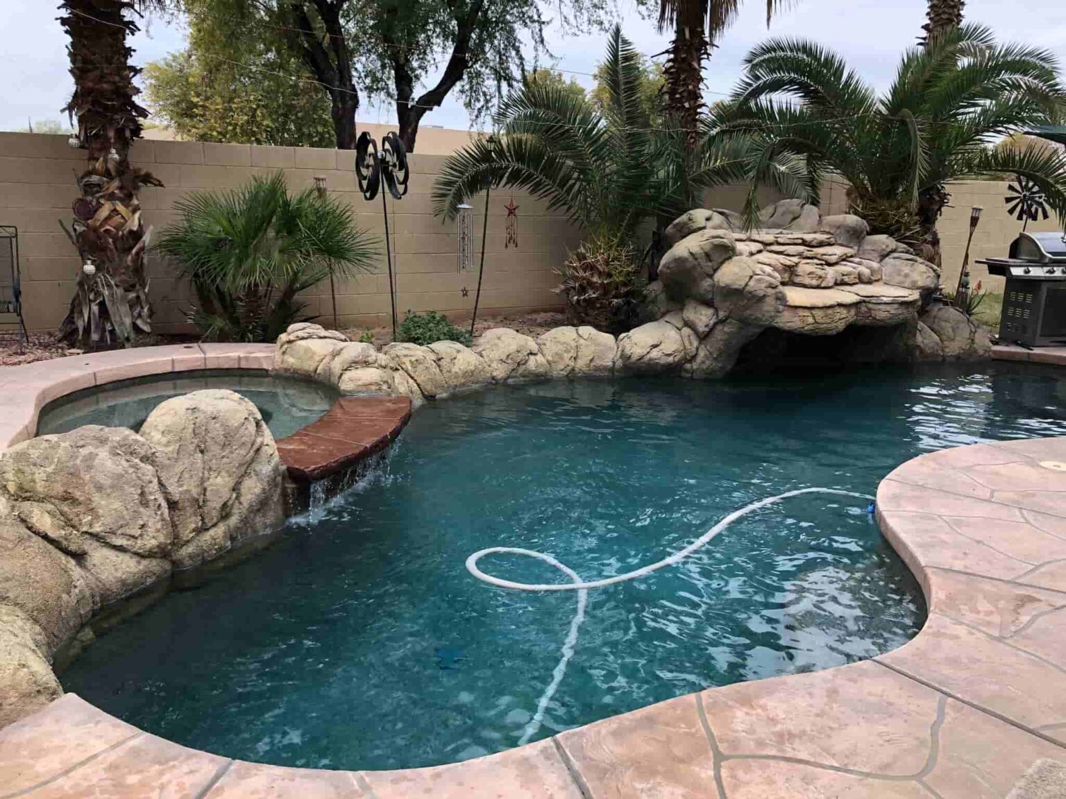 How to Keep Pool Clean Without Using a Lot of Chlorine - Live Enhanced