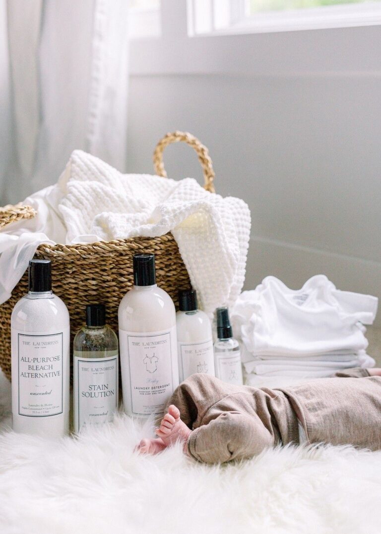 10 Gifts For New Moms To Cherish Pregnancy And Postpartum Journey!