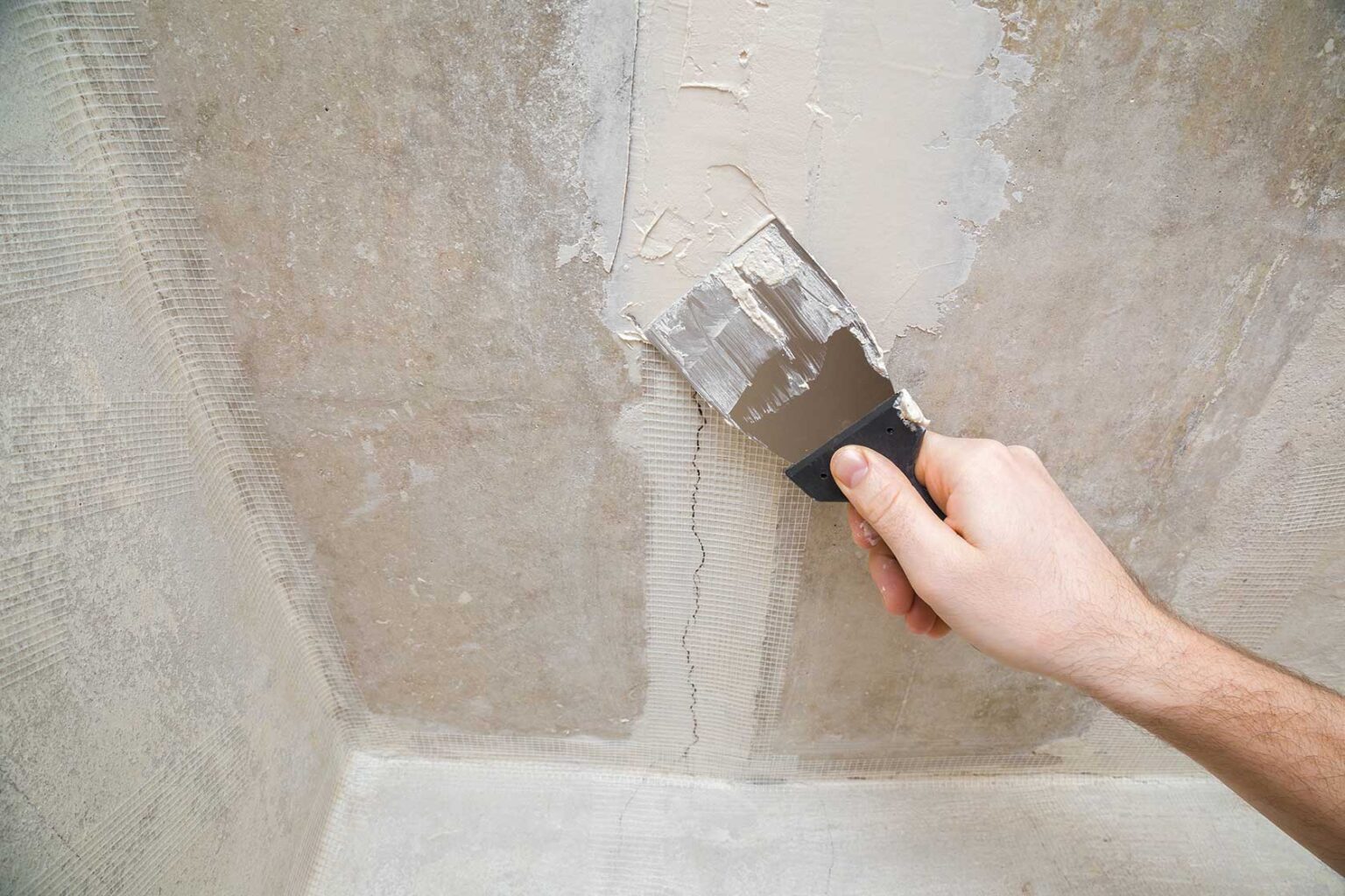 A 10-Step Guide to Repairing Stucco - Live Enhanced