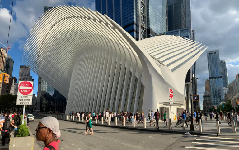21 Iconic and Weird Buildings in NYC That You Must See!