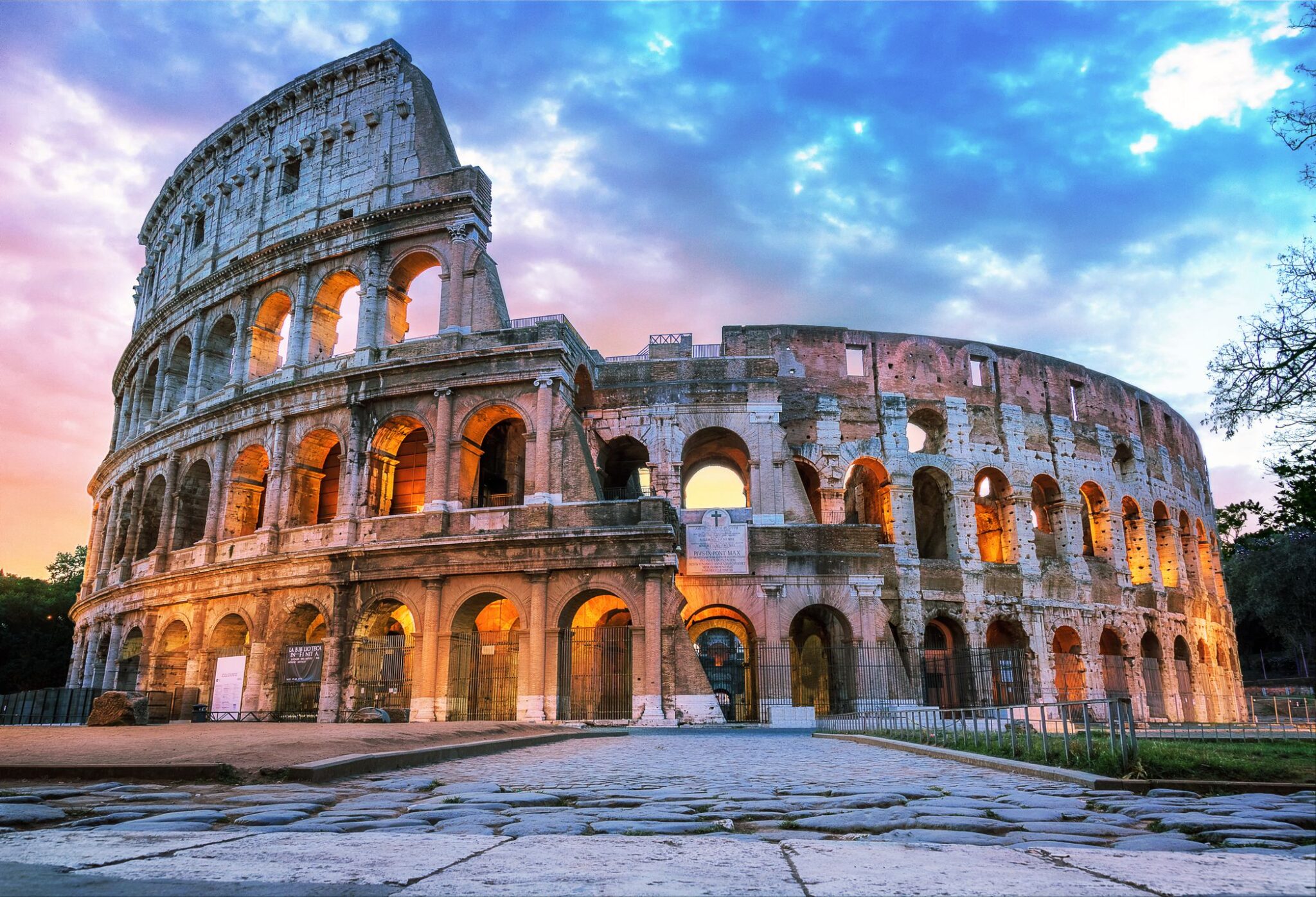 Travel Destinations for Architecture Enthusiasts - Live Enhanced